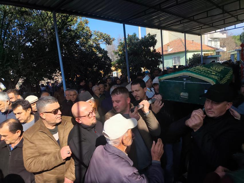 Başkan Tozar’ın eşi son yolculuğuna uğurlandı - Çine Madran Gazetesi - (5)