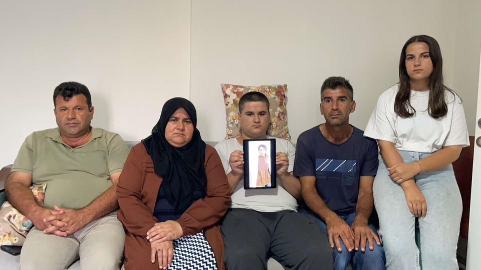Acılı aile 18 gündür kayıp kızlarını arıyor - Aydın Denge Haber